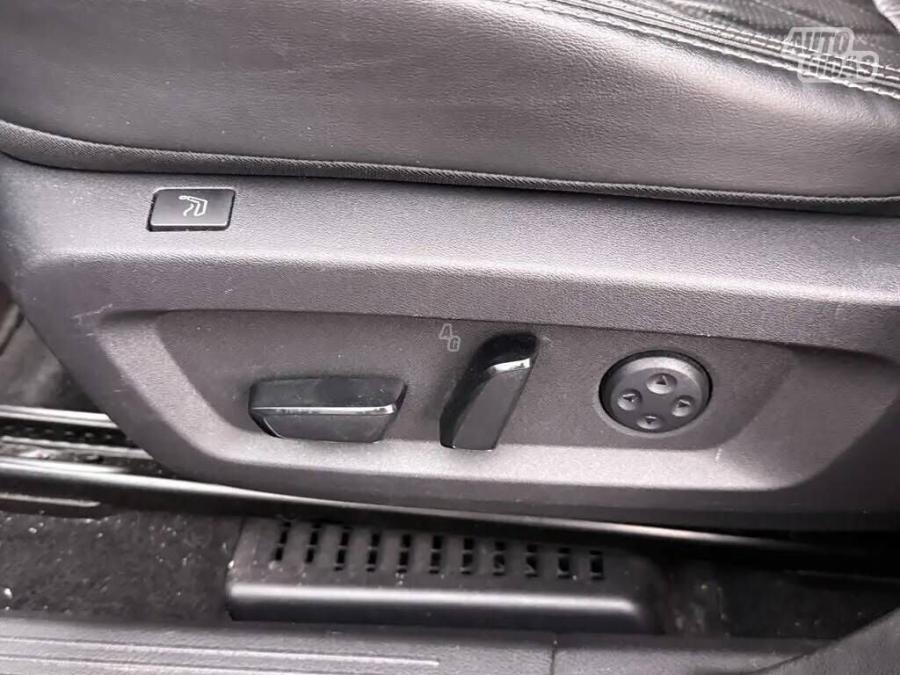 Grey Nissan Qashqai 2021 in Panevezys, with an engine capacity of 1.30 L and mileage of 208 thousand km for 16400 €, photo 35 on AUTOMOTO.COM.LV