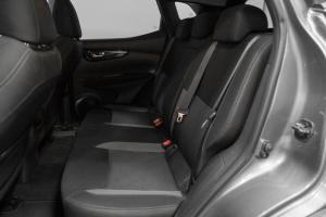Grey Nissan Qashqai 2021 in Vilnius, with an engine capacity of 1.40 L and mileage of 100 thousand km for 15900 €, photo 9 on AUTOMOTO.COM.LV
