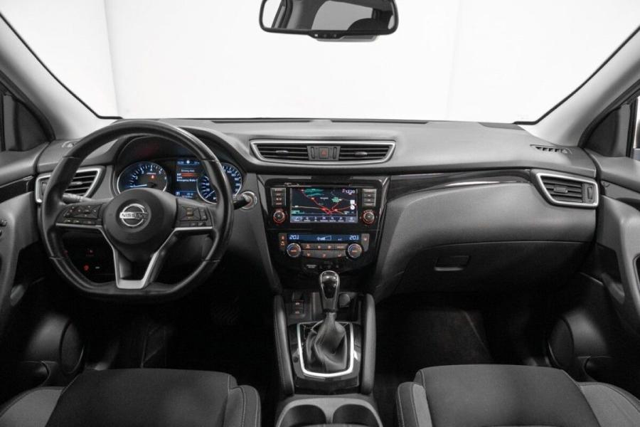 Grey Nissan Qashqai 2021 in Vilnius, with an engine capacity of 1.40 L and mileage of 100 thousand km for 15900 €, photo 12 on AUTOMOTO.COM.LV