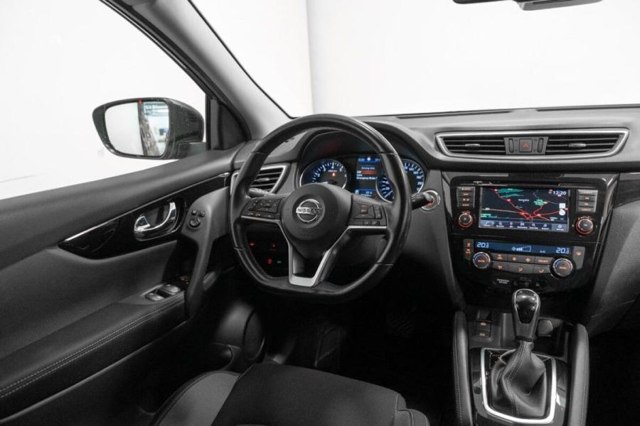 Grey Nissan Qashqai 2021 in Vilnius, with an engine capacity of 1.40 L and mileage of 100 thousand km for 15900 €, photo 13 on AUTOMOTO.COM.LV