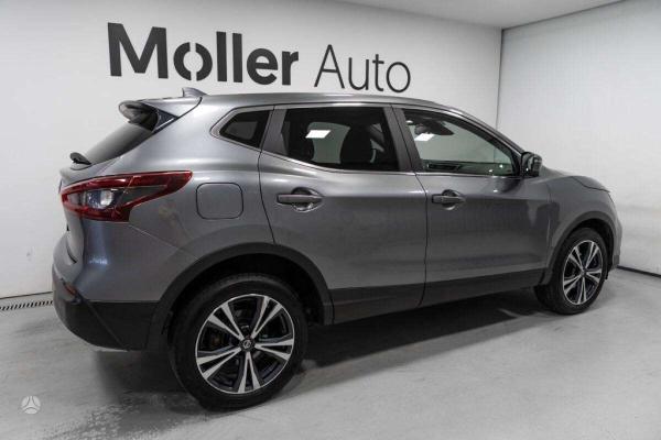 Grey Nissan Qashqai 2021 in Vilnius, with an engine capacity of 1.40 L and mileage of 100 thousand km for 15900 €, photo 4 on AUTOMOTO.COM.LV