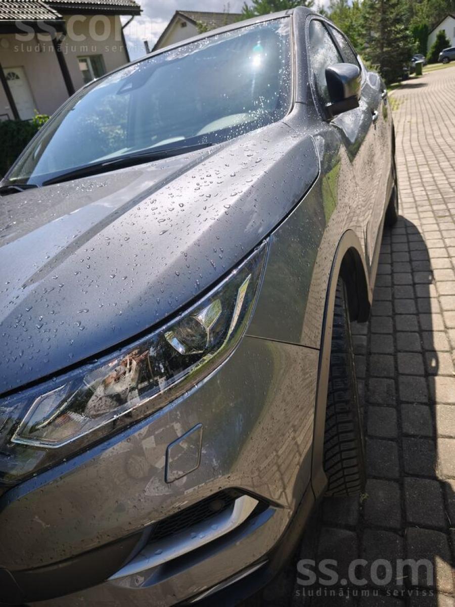 Pelēks Nissan Qashqai 2021 Rīga, ar dzinēja tilpumu 1.30 L un nobraukumu 40 tūkst. km par 18000 €, foto 4 vietnē AUTOMOTO.COM.LV