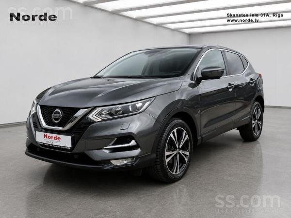 Grey Nissan Qashqai 2021 in Riga, with an engine capacity of 1.30 L and mileage of 40 thousand km for 16590 €, photo 1 on AUTOMOTO.COM.LV