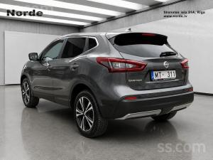 Pelēks Nissan Qashqai 2021 Rīga, ar dzinēja tilpumu 1.30 L un nobraukumu 40 tūkst. km par 16590 €, foto 4 vietnē AUTOMOTO.COM.LV