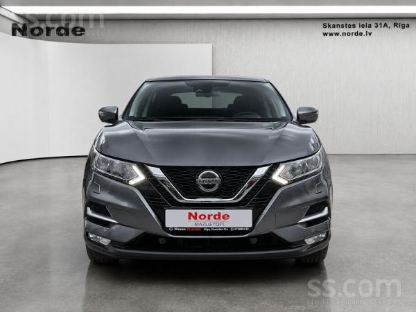 Grey Nissan Qashqai 2021 in Riga, with an engine capacity of 1.30 L and mileage of 40 thousand km for 16590 €, photo 5 on AUTOMOTO.COM.LV