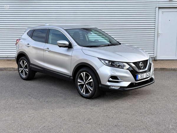 Grey Nissan Qashqai 2021 in Vilnius, with an engine capacity of 1.33 L and mileage of 71 thousand km for 15500 €, photo 3 on AUTOMOTO.COM.LV