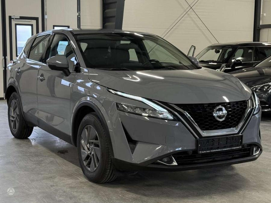 Grey Nissan Qashqai 2022 in Marijampole, with an engine capacity of 1.33 L and mileage of 117 thousand km for 16900 €, photo 1 on AUTOMOTO.COM.LV