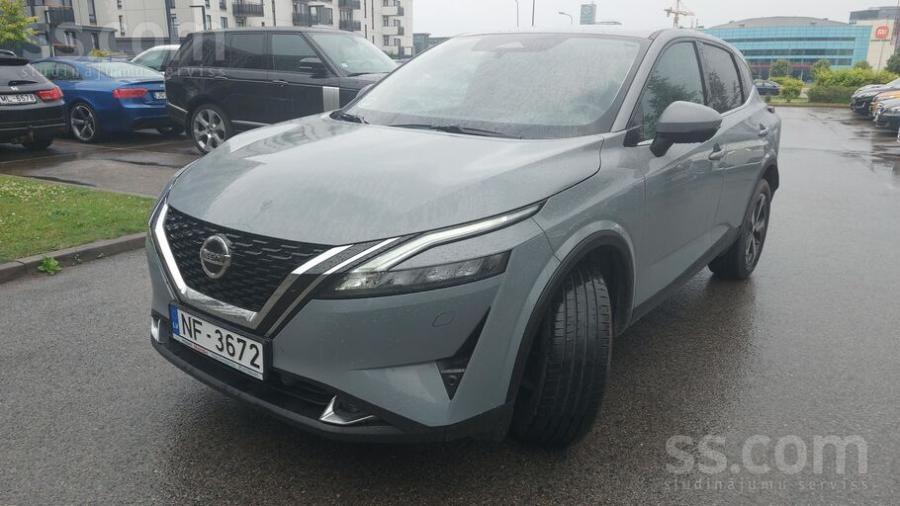 Pelēks Nissan Qashqai 2022 Rīga, ar dzinēja tilpumu 1.30 L un nobraukumu 45 tūkst. km par 25000 €, foto 1 vietnē AUTOMOTO.COM.LV