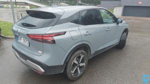 Grey Nissan Qashqai 2022 in Riga, with an engine capacity of 1.30 L and mileage of 45 thousand km for 23000 €, photo 3 on AUTOMOTO.COM.LV