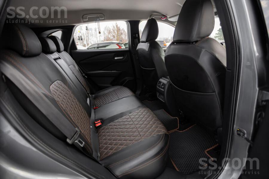Grey Nissan Qashqai 2022 in Jelgava, with an engine capacity of 1.30 L and mileage of 35 thousand km for 25000 €, photo 7 on AUTOMOTO.COM.LV
