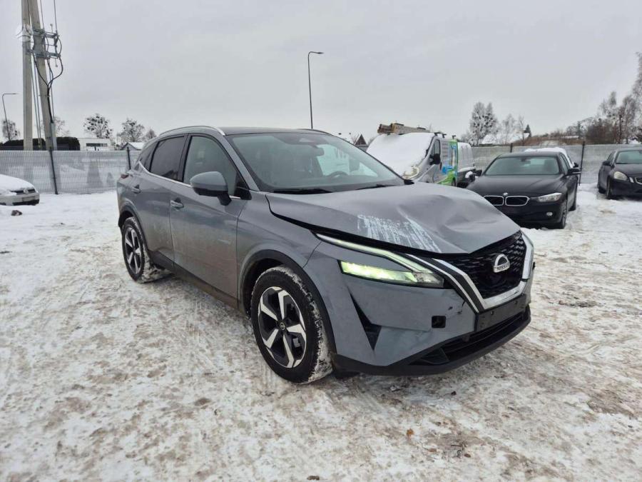Pelēks Nissan Qashqai 2022 Kauņa, ar dzinēja tilpumu 1.33 L un nobraukumu 130 tūkst. km par 12450 €, foto 1 vietnē AUTOMOTO.COM.LV