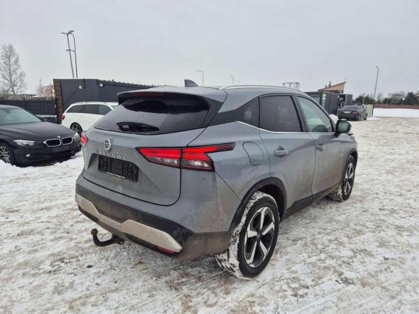 Grey Nissan Qashqai 2022 in Kaunas, with an engine capacity of 1.33 L and mileage of 130 thousand km for 12450 €, photo 4 on AUTOMOTO.COM.LV