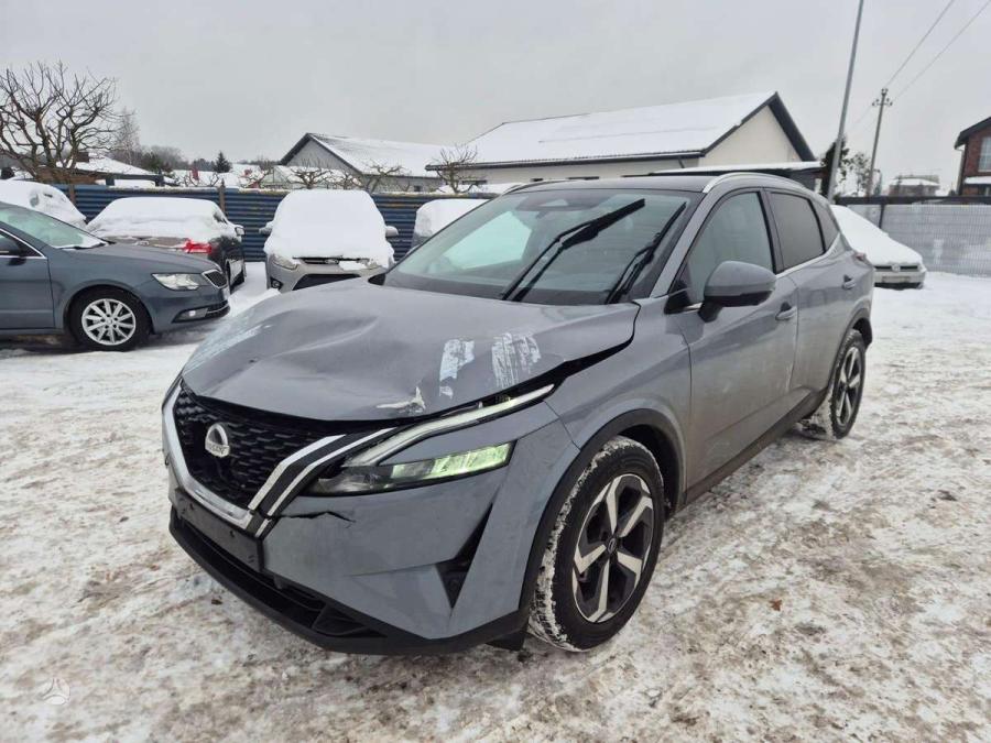 Pelēks Nissan Qashqai 2022 Kauņa, ar dzinēja tilpumu 1.30 L un nobraukumu 130 tūkst. km par 11999 €, foto 1 vietnē AUTOMOTO.COM.LV