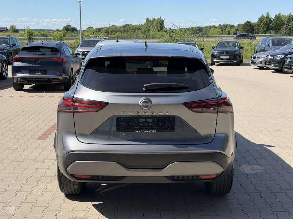 Grey Nissan Qashqai 2022 in Siauliai, with an engine capacity of 1.33 L and mileage of 160 thousand km for 18990 €, photo 9 on AUTOMOTO.COM.LV