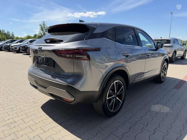Grey Nissan Qashqai 2022 in Siauliai, with an engine capacity of 1.33 L and mileage of 160 thousand km for 18990 €, photo 10 on AUTOMOTO.COM.LV