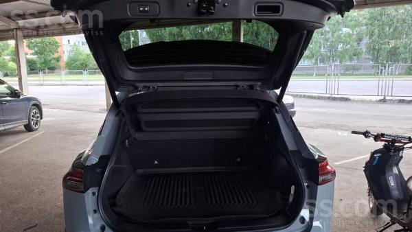 Grey Nissan Qashqai 2022 in Daugavpils, with an engine capacity of 1.30 L and mileage of 83 thousand km for 24300 €, photo 5 on AUTOMOTO.COM.LV