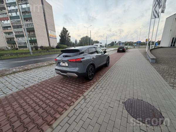 Pelēks Nissan Qashqai 2022 Daugavpils, ar dzinēja tilpumu 1.30 L un nobraukumu 85 tūkst. km par 23900 €, foto 4 vietnē AUTOMOTO.COM.LV