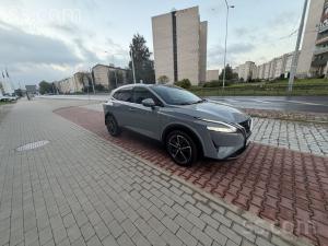 Pelēks Nissan Qashqai 2022 Daugavpils, ar dzinēja tilpumu 1.30 L un nobraukumu 85 tūkst. km par 23900 €, foto 5 vietnē AUTOMOTO.COM.LV