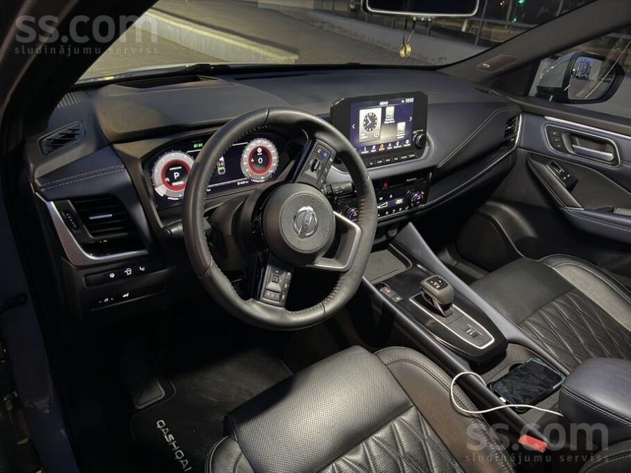 Pelēks Nissan Qashqai 2022 Daugavpils, ar dzinēja tilpumu 1.30 L un nobraukumu 85 tūkst. km par 23900 €, foto 14 vietnē AUTOMOTO.COM.LV