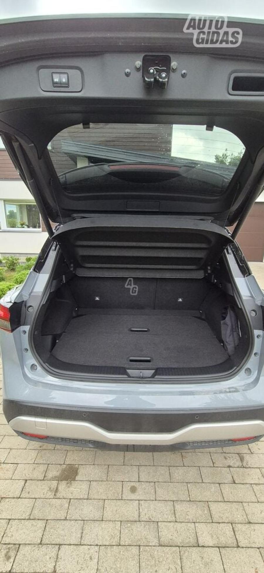 Grey Nissan Qashqai 2022 in Alytus, with an engine capacity of 1.30 L and mileage of 48 thousand km for 24000 €, photo 10 on AUTOMOTO.COM.LV