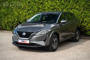 Grey Nissan Qashqai 2022 in Riga, with an engine capacity of 1.30 L and mileage of 29 thousand km for 20500 €, photo  on AUTOMOTO.COM.LV