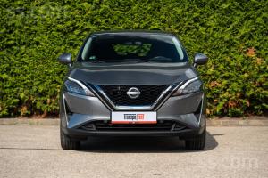 Grey Nissan Qashqai 2022 in Riga, with an engine capacity of 1.30 L and mileage of 29 thousand km for 20500 €, photo 3 on AUTOMOTO.COM.LV