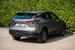 Grey Nissan Qashqai 2022 in Riga, with an engine capacity of 1.30 L and mileage of 29 thousand km for 20500 €, photo 6 on AUTOMOTO.COM.LV