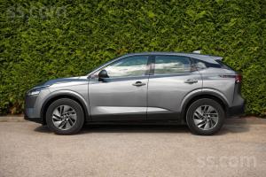Grey Nissan Qashqai 2022 in Riga, with an engine capacity of 1.30 L and mileage of 29 thousand km for 20500 €, photo 10 on AUTOMOTO.COM.LV