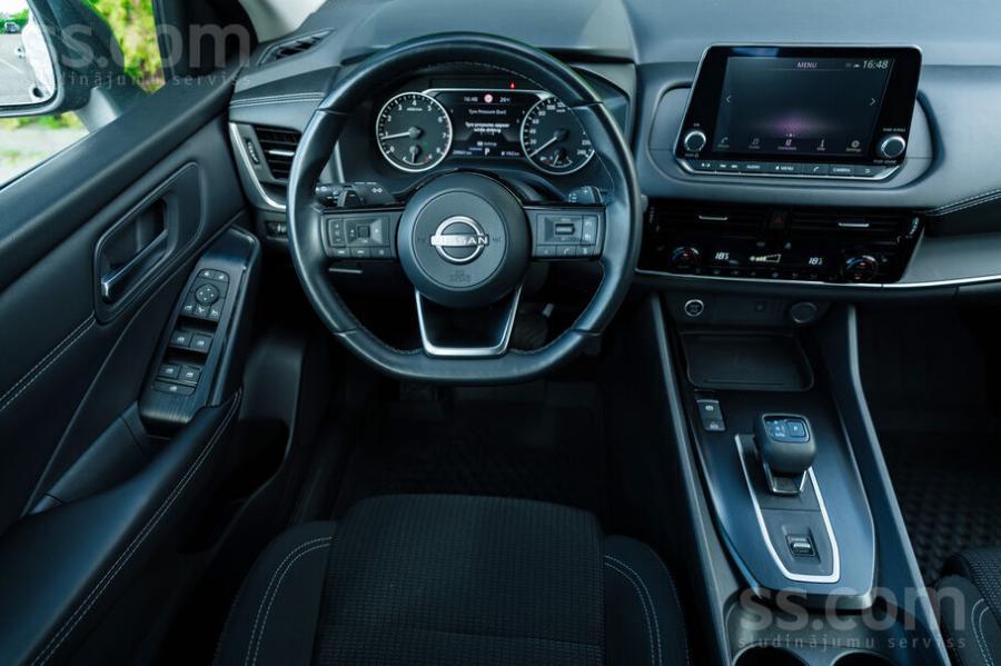 Grey Nissan Qashqai 2022 in Riga, with an engine capacity of 1.30 L and mileage of 29 thousand km for 20500 €, photo 17 on AUTOMOTO.COM.LV
