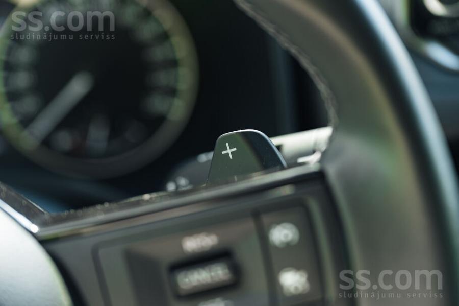 Grey Nissan Qashqai 2022 in Riga, with an engine capacity of 1.30 L and mileage of 29 thousand km for 20500 €, photo 28 on AUTOMOTO.COM.LV
