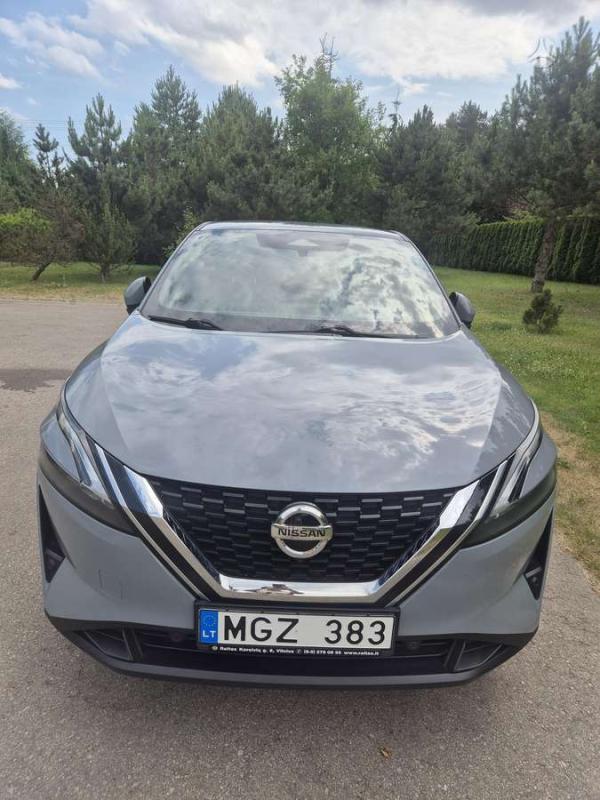 Grey Nissan Qashqai 2022 in Vilnius, with an engine capacity of 1.33 L and mileage of 51 thousand km for 23950 €, photo 3 on AUTOMOTO.COM.LV
