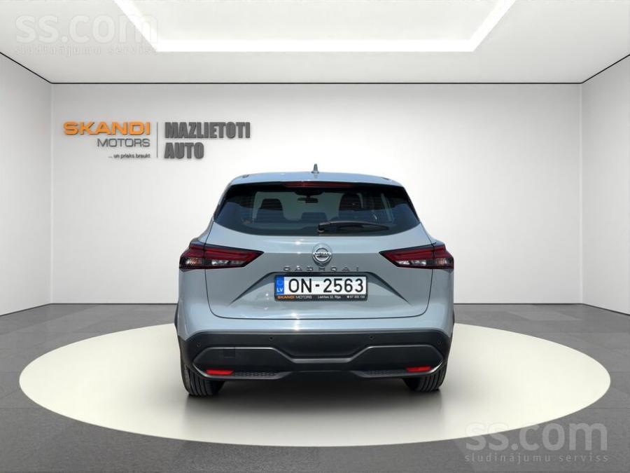 Pelēks Nissan Qashqai 2022 Rīga, ar dzinēja tilpumu 1.30 L un nobraukumu 75 tūkst. km par 20490 €, foto 6 vietnē AUTOMOTO.COM.LV