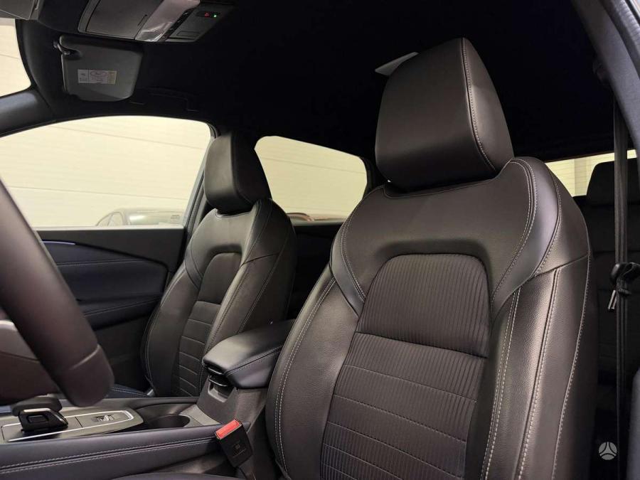Grey Nissan Qashqai 2022 in Vilnius, with an engine capacity of 1.33 L and mileage of 53 thousand km for 23990 €, photo 13 on AUTOMOTO.COM.LV