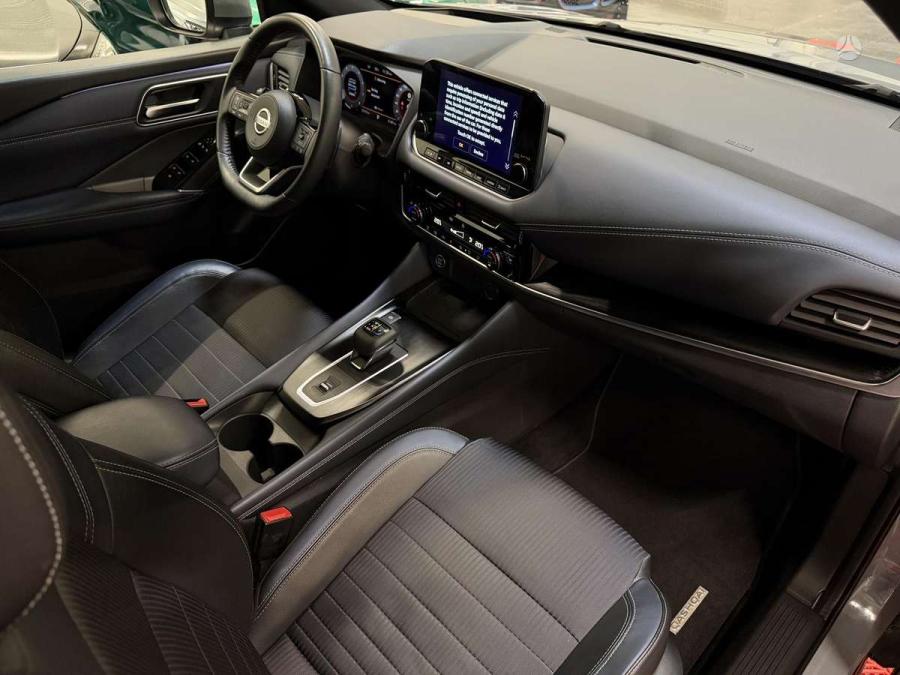 Grey Nissan Qashqai 2022 in Vilnius, with an engine capacity of 1.33 L and mileage of 53 thousand km for 23990 €, photo 17 on AUTOMOTO.COM.LV