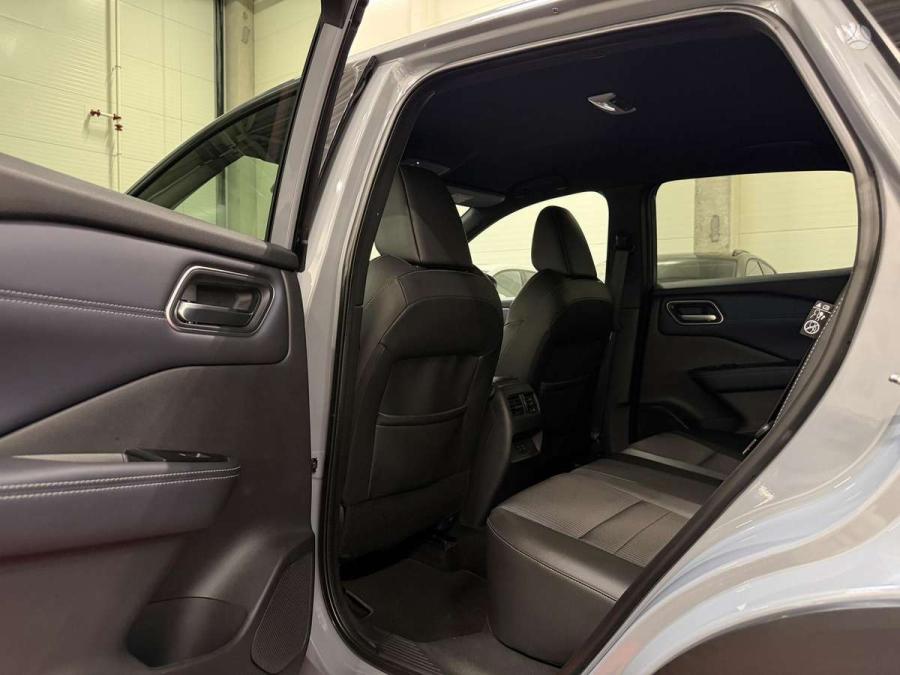 Grey Nissan Qashqai 2022 in Vilnius, with an engine capacity of 1.33 L and mileage of 53 thousand km for 23990 €, photo 28 on AUTOMOTO.COM.LV