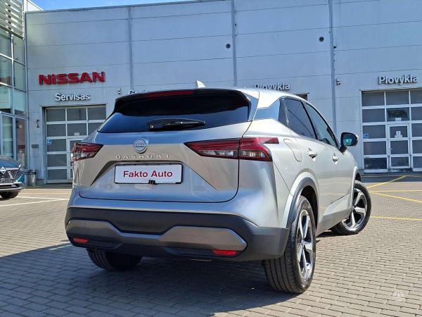 Grey Nissan Qashqai 2022 in Vilnius, with an engine capacity of 1.33 L and mileage of 36 thousand km for 22900 €, photo 4 on AUTOMOTO.COM.LV