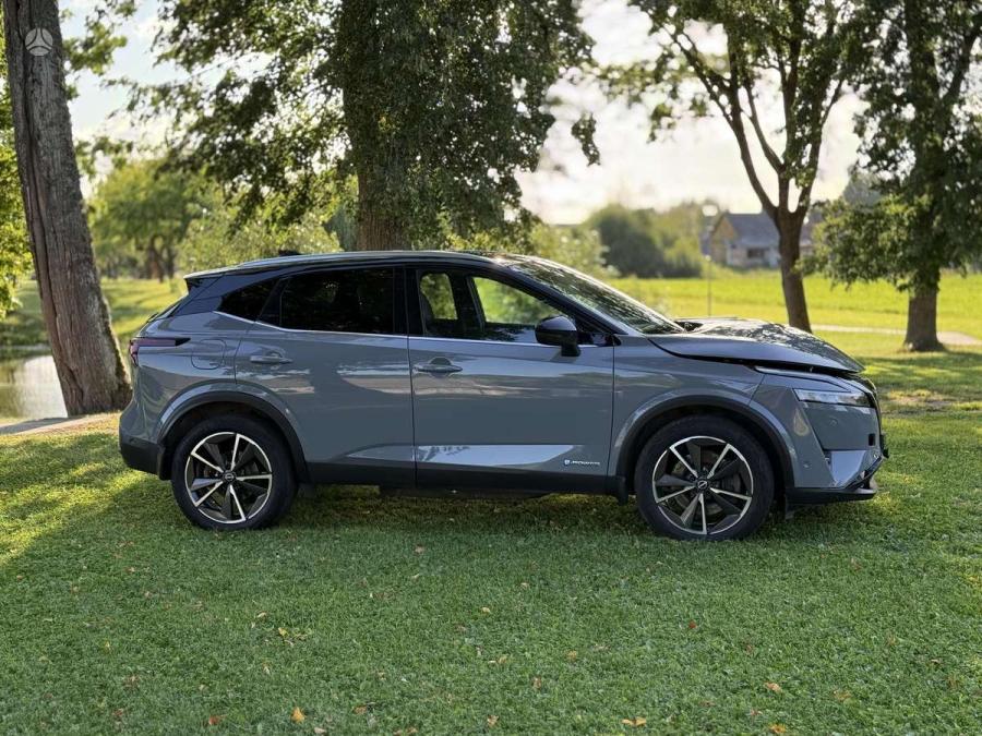 Pelēks Nissan Qashqai 2022 Trakai, ar dzinēja tilpumu 1.50 L un nobraukumu 57 tūkst. km par 14499 €, foto 1 vietnē AUTOMOTO.COM.LV