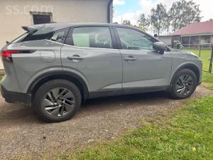Pelēks Nissan Qashqai 2022 Ogre, ar dzinēja tilpumu 1.30 L un nobraukumu 95 tūkst. km par 19500 €, foto 5 vietnē AUTOMOTO.COM.LV