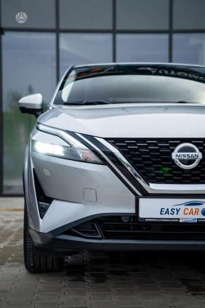 Grey Nissan Qashqai 2022 in Vilnius, with an engine capacity of 1.33 L and mileage of 135 thousand km for 18300 €, photo 8 on AUTOMOTO.COM.LV