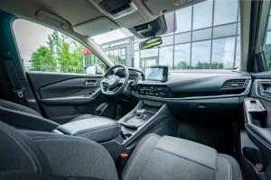 Grey Nissan Qashqai 2022 in Vilnius, with an engine capacity of 1.33 L and mileage of 135 thousand km for 18300 €, photo 15 on AUTOMOTO.COM.LV