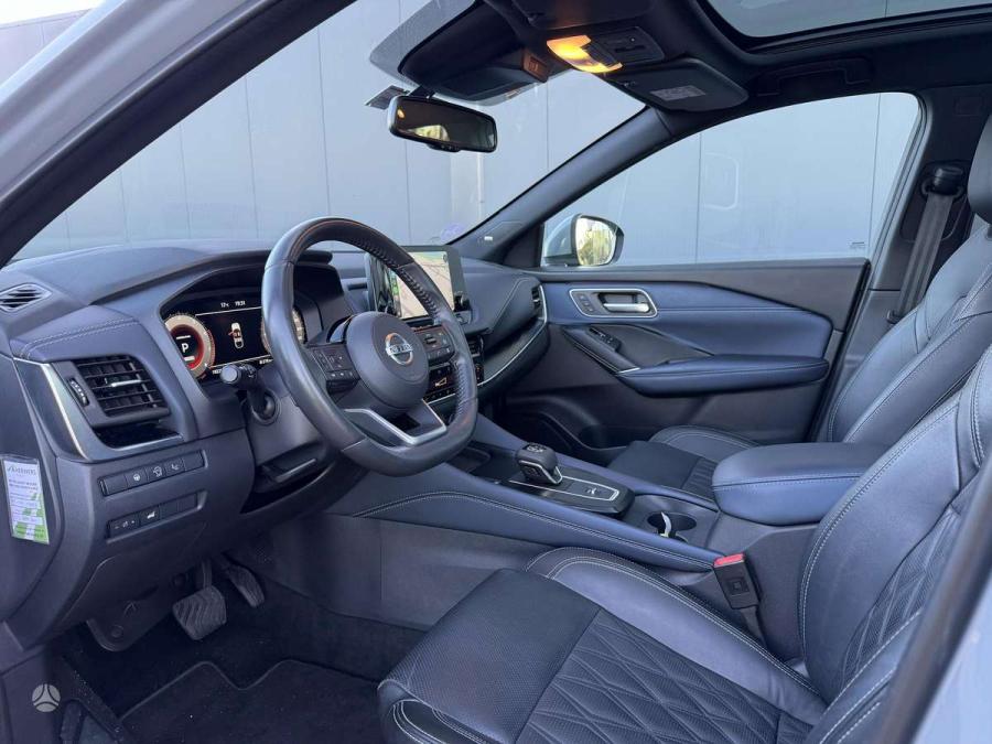 Grey Nissan Qashqai 2022 in Kaunas, with an engine capacity of 1.33 L and mileage of 192 thousand km for 18900 €, photo 19 on AUTOMOTO.COM.LV