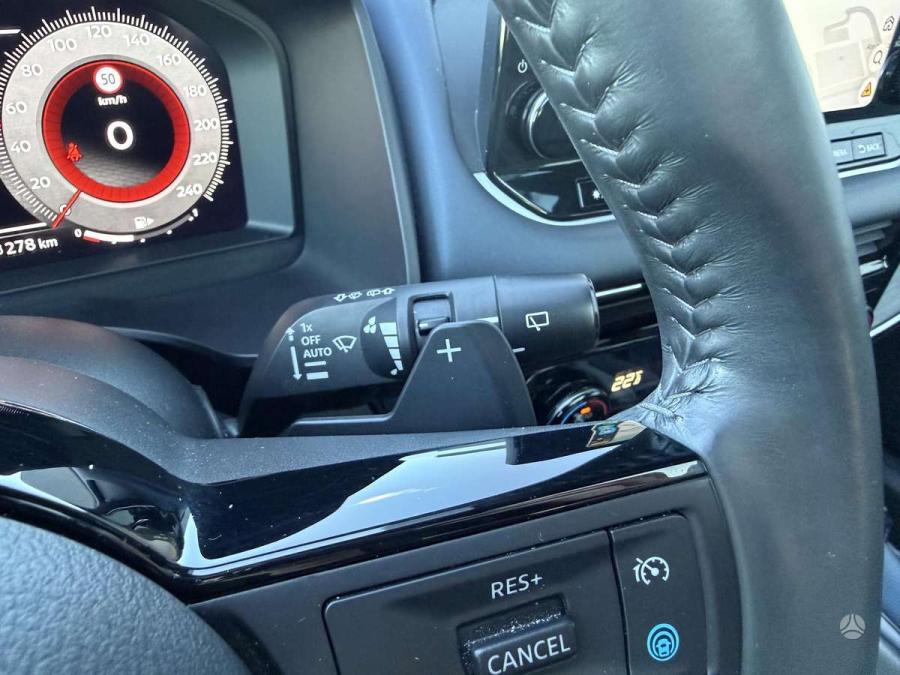 Grey Nissan Qashqai 2022 in Kaunas, with an engine capacity of 1.33 L and mileage of 192 thousand km for 18900 €, photo 30 on AUTOMOTO.COM.LV