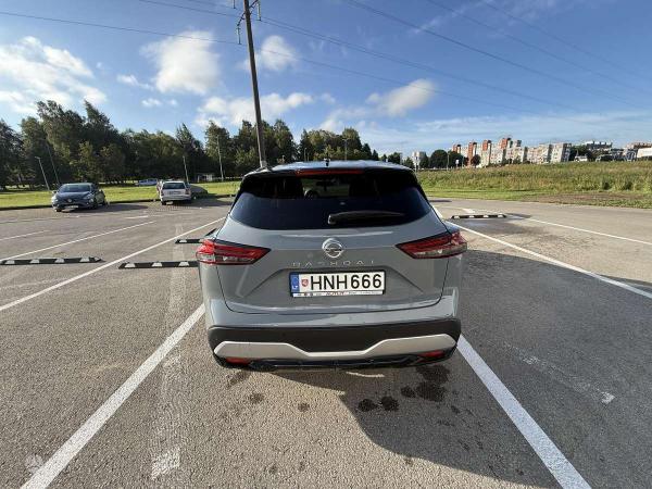 Pelēks Nissan Qashqai 2022 Šauļi, ar dzinēja tilpumu 1.33 L un nobraukumu 63 tūkst. km par 22100 €, foto 7 vietnē AUTOMOTO.COM.LV