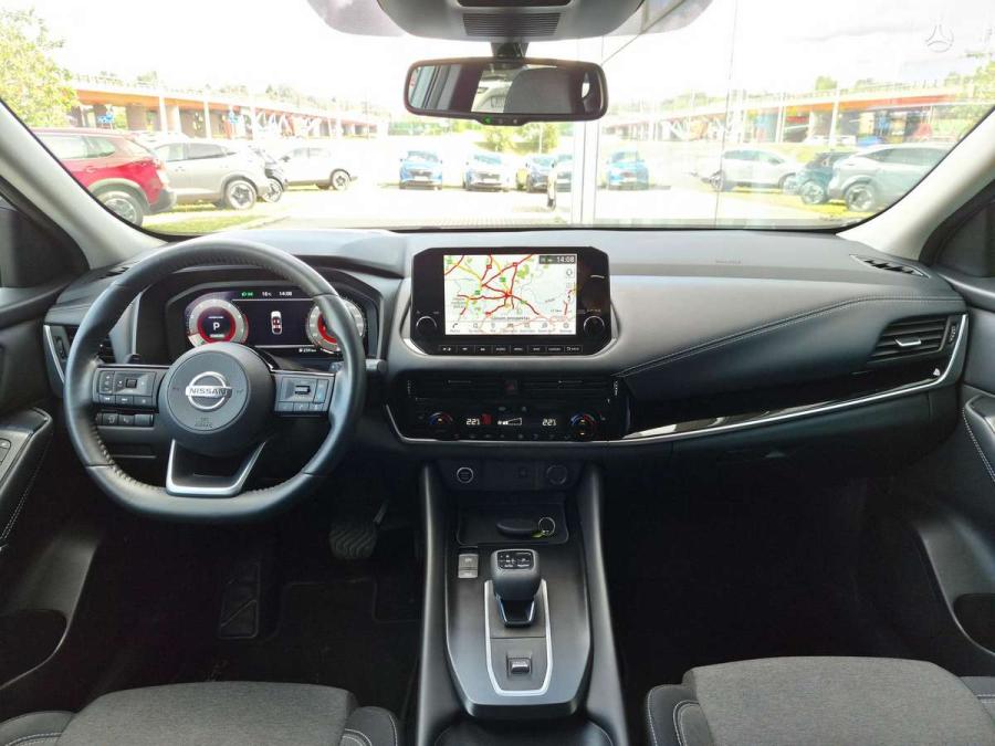 Grey Nissan Qashqai 2022 in Vilnius, with an engine capacity of 1.33 L and mileage of 65 thousand km for 21900 €, photo 12 on AUTOMOTO.COM.LV