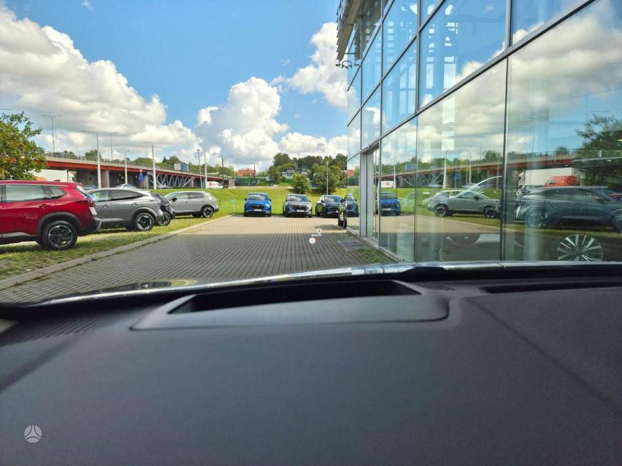 Grey Nissan Qashqai 2022 in Vilnius, with an engine capacity of 1.33 L and mileage of 65 thousand km for 21900 €, photo 21 on AUTOMOTO.COM.LV