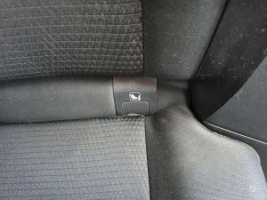 Grey Nissan Qashqai 2022 in Vilnius, with an engine capacity of 1.33 L and mileage of 65 thousand km for 21900 €, photo 28 on AUTOMOTO.COM.LV