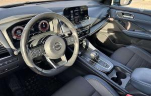 Grey Nissan Qashqai 2022 in Vilnius, with an engine capacity of 1.33 L and mileage of 87 thousand km for 21000 €, photo 15 on AUTOMOTO.COM.LV