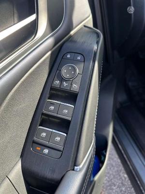 Grey Nissan Qashqai 2022 in Vilnius, with an engine capacity of 1.33 L and mileage of 87 thousand km for 21000 €, photo 24 on AUTOMOTO.COM.LV