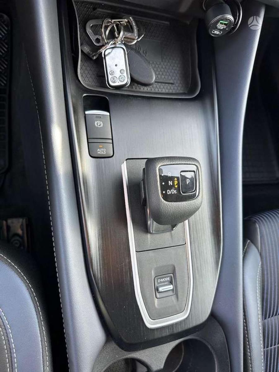 Grey Nissan Qashqai 2022 in Vilnius, with an engine capacity of 1.33 L and mileage of 87 thousand km for 21000 €, photo 25 on AUTOMOTO.COM.LV