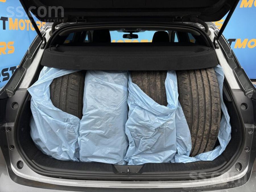 Pelēks Nissan Qashqai 2022 Rīga, ar dzinēja tilpumu 1.30 L un nobraukumu 51 tūkst. km par 19950 €, foto 20 vietnē AUTOMOTO.COM.LV